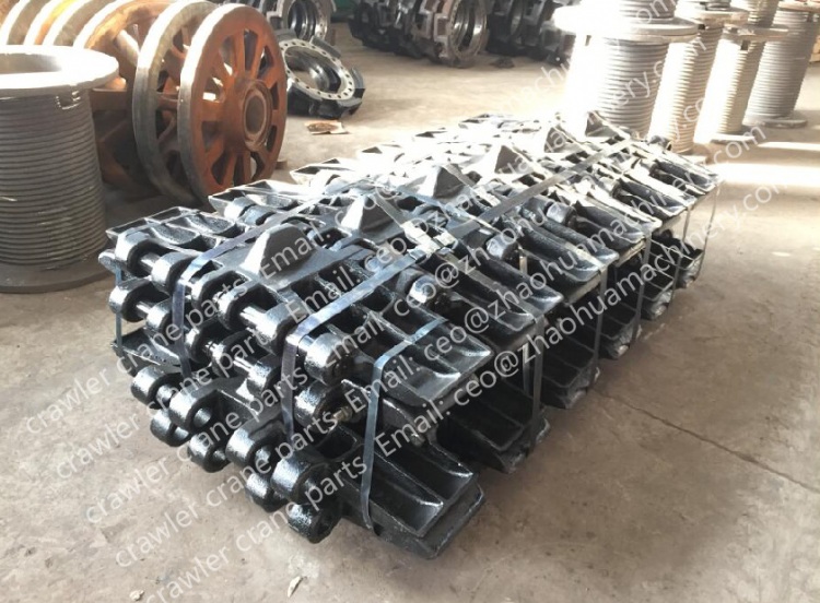 Asia Machinery.net - Trawler Crane TEREX DEMAG CC2000 track shoe|track ...